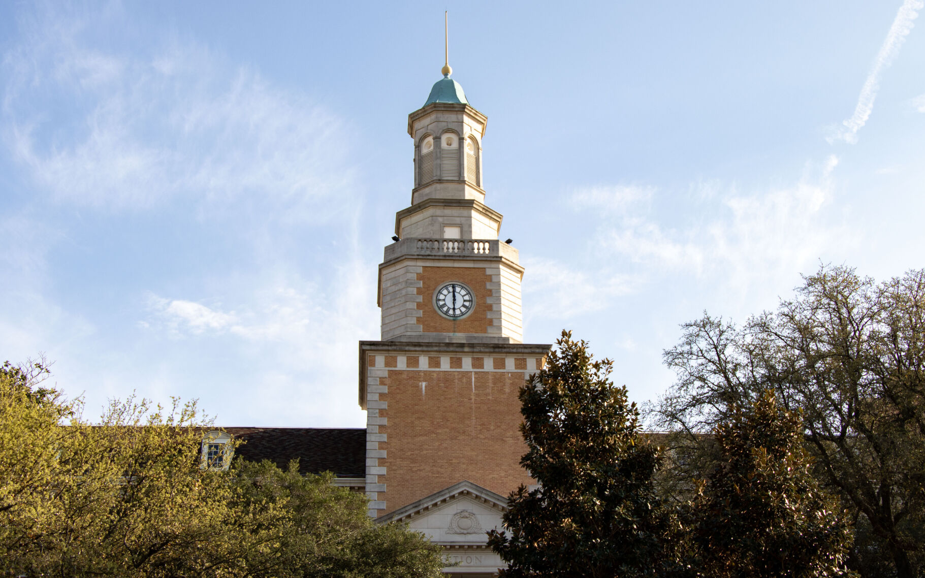 Texas Attor­ney Gen­er­al Ken Pax­ton sends university letter ...