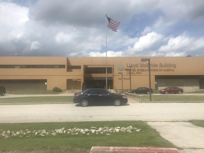 USW leaders gather in Pittsburgh for negotiations with steelmakers