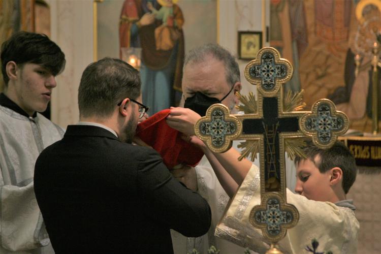 Church celebrates Pascha, supports Ukraine with prayers, collections