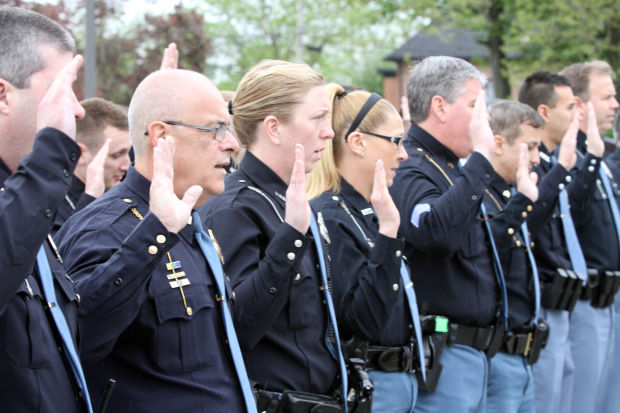 Valparaiso police receive thanks for their service