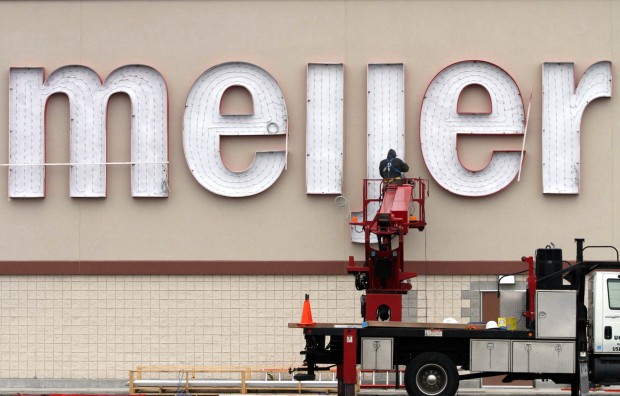 Sign goes up on new Meijer store in Portage