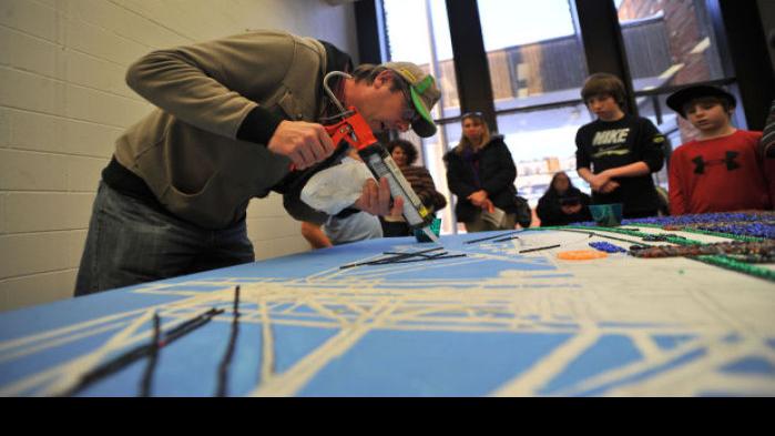 Bead Town artist shares his talent with kids | Crown Point | nwitimes.com