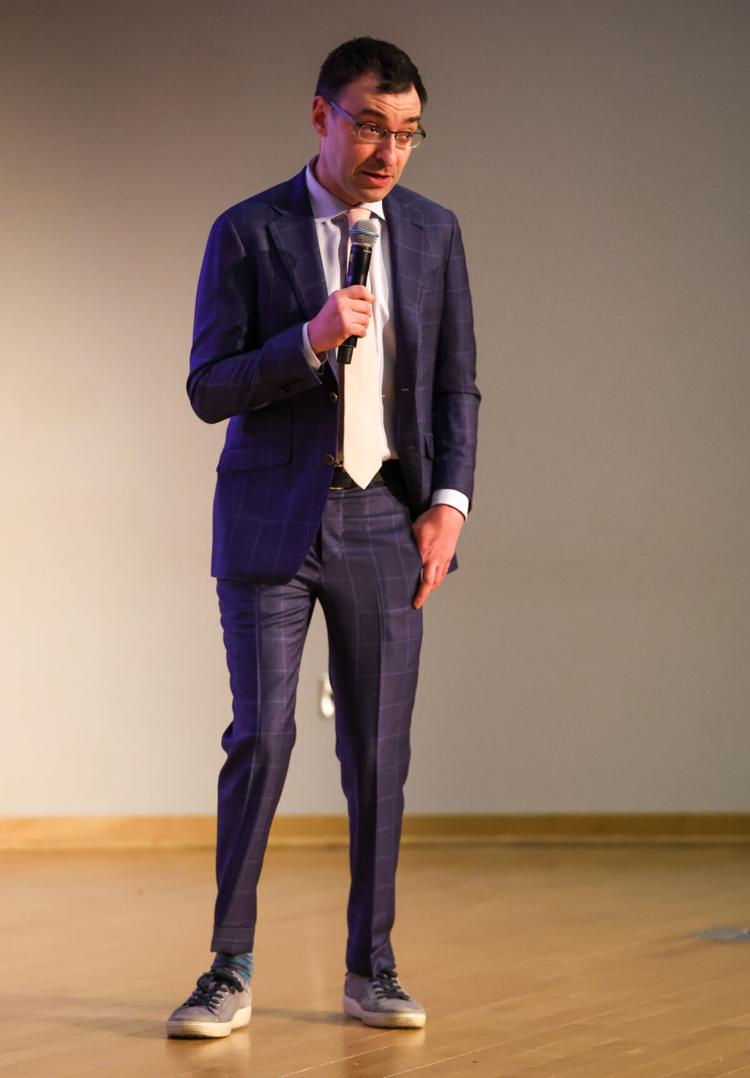 'I was born an underdog': White Sox announcer Jason Benetti speaks on ...