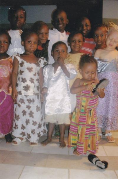 Dinner benefits orphanage