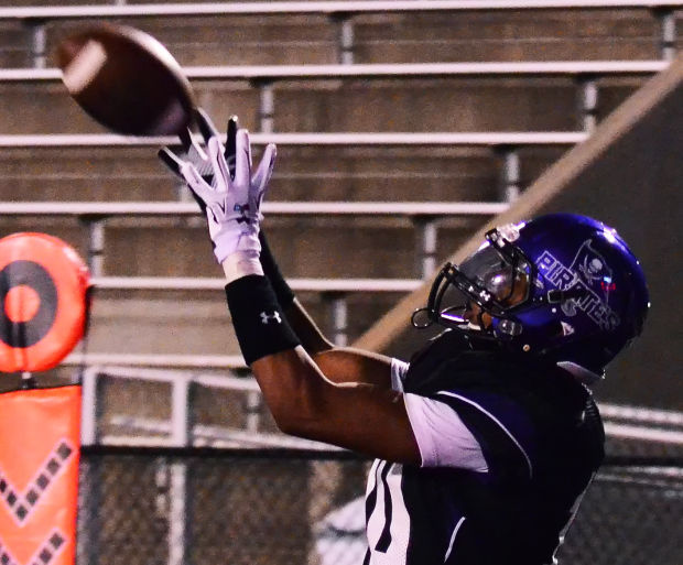 Crown Point nips Merrillville in OT on missed extra point | NWI Preps ...