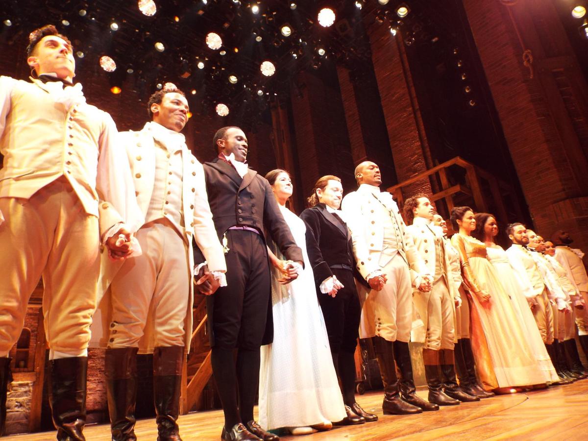 Hit show 'Hamilton' preparing to close in Chicago