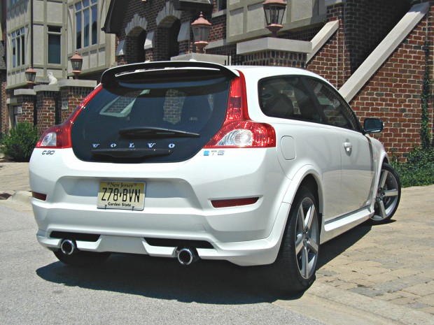 Rear styling highlights Volvo R-Design