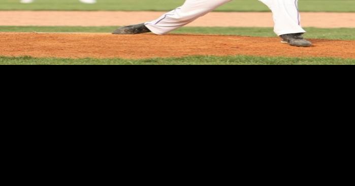 Hobart hurler Brandon Murray picks South Carolina for baseball