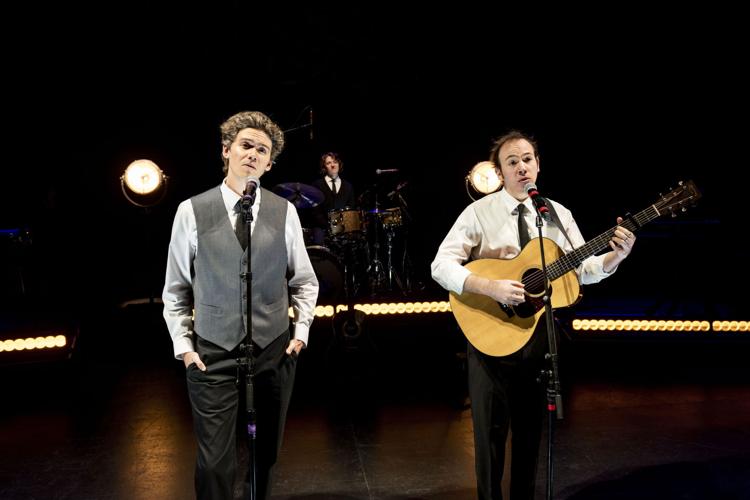 Sounds of a legendary duo: 'The Simon & Garfunkel Story' returns to Chicago