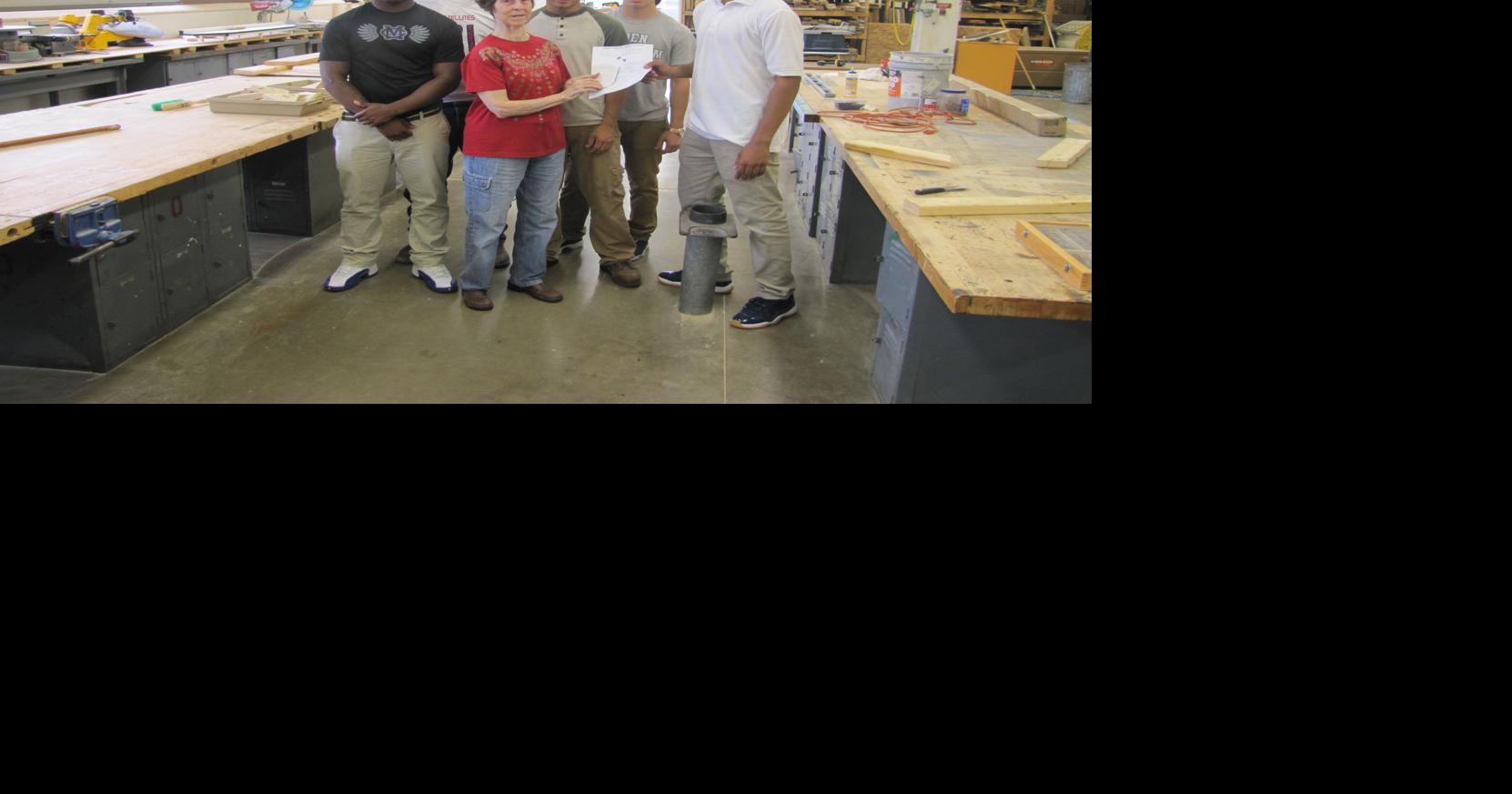 Construction tech students lend a hand