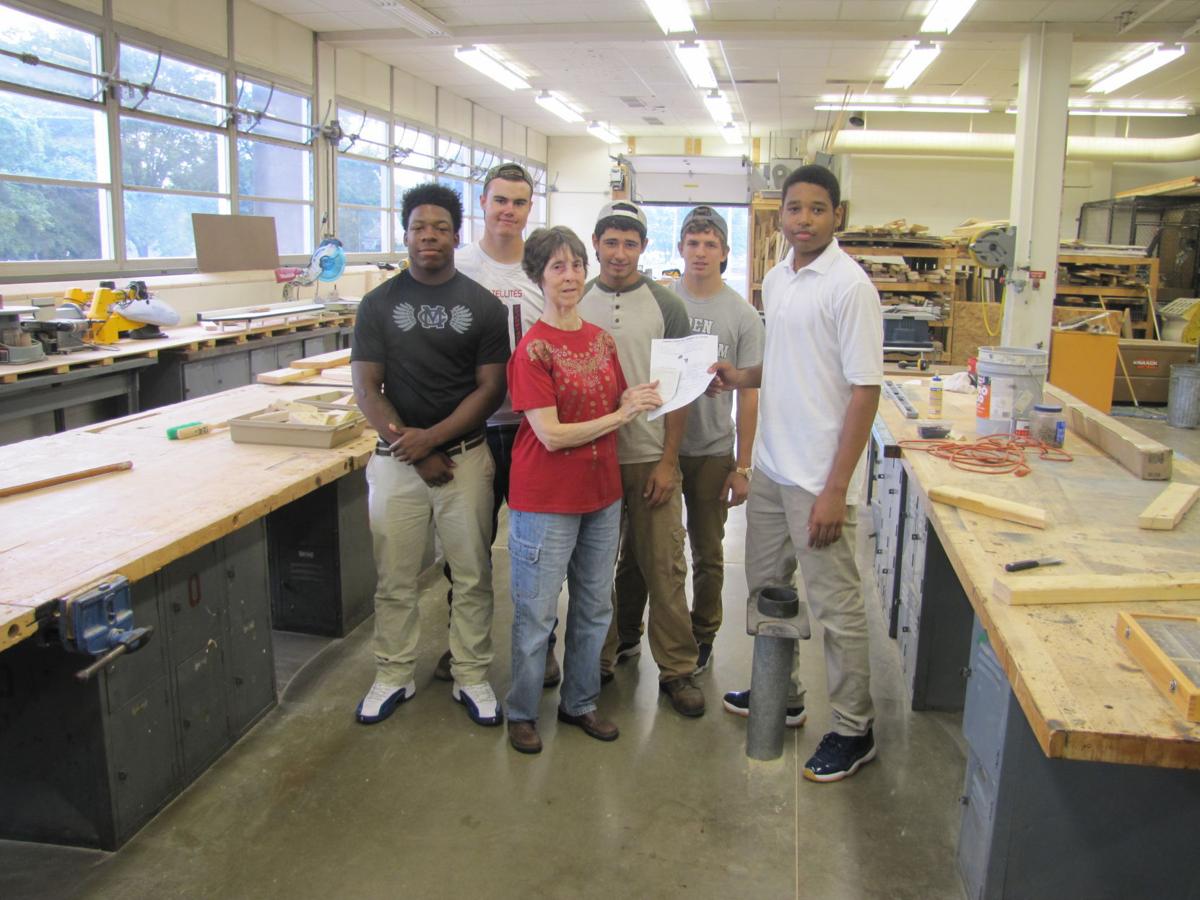 Construction tech students lend a hand