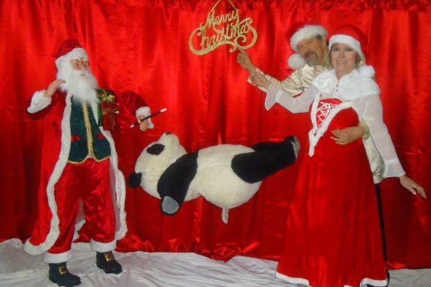 Gallery: Holiday Traditions/Photos with Santa | Digital Exclusives ...