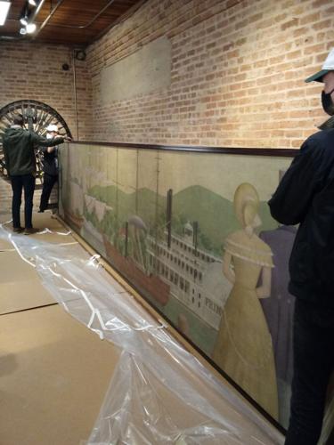 'History of Ships' mural sails into Chicago Maritime Museum