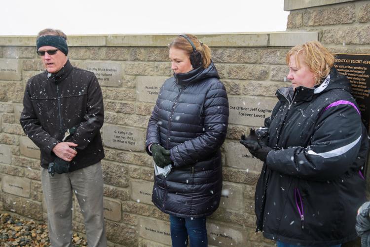 25 years later, relatives and first responders gather to remember ...