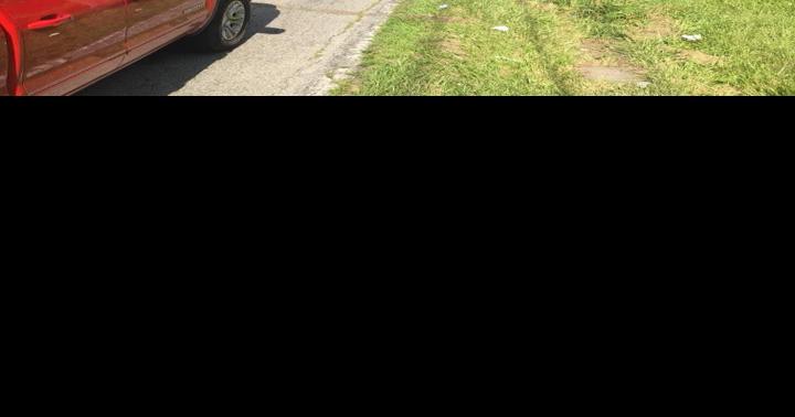 1 airlifted after single-vehicle crash in Hobart