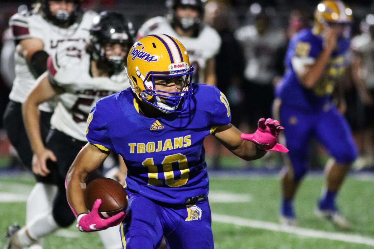 FOOTBALL ROUNDUP: Griffith rallies, Highland rolls in sectional openers