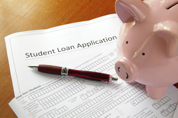 Financial aid resources help students get ahead on college loans