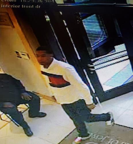 Police Seek Help Identifying Suspects Accused Of Making 7 000 Purchase