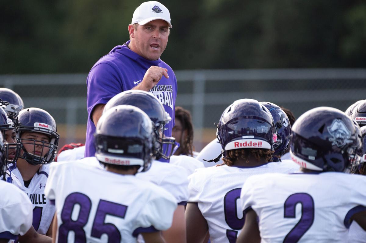 Prep football scoreboard for Aug. 19, 2022