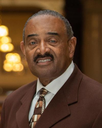 Vernon Smith honored by Gary council after IUN retirement