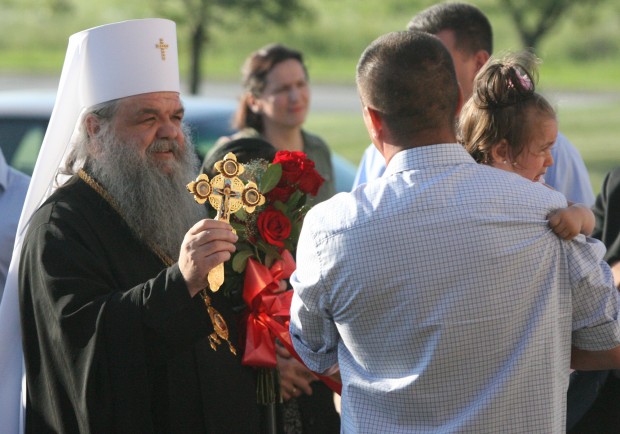 Macedonian faithful celebrate 50th anniversary with traditions