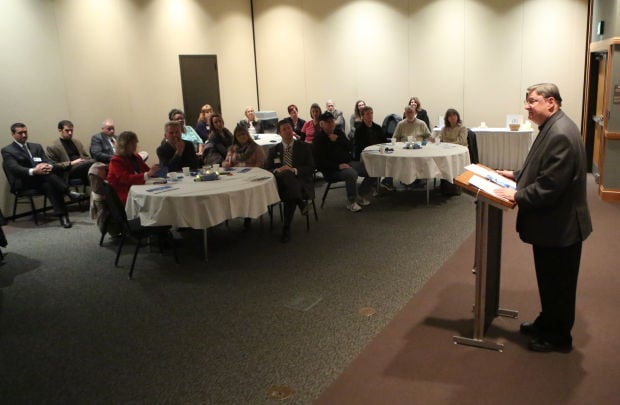 Franciscan St. Anthony Health hosts Shine a Light Lung Cancer Vigil