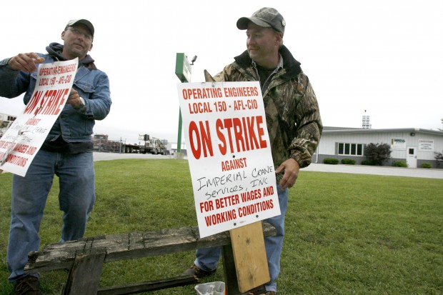Operating engineers on strike against contractors group