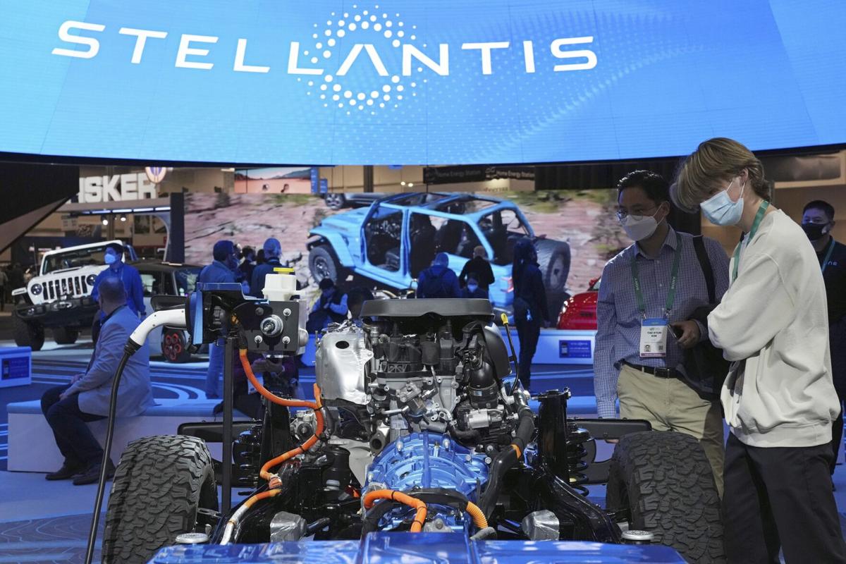 Stellantis to build second US electric vehicle battery plant in joint ...