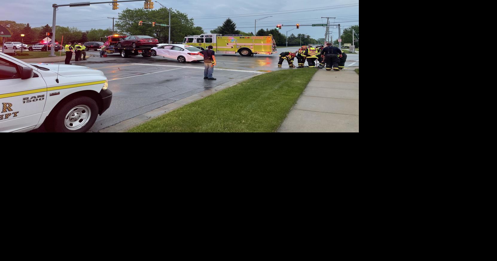 3 sent to hospital in multi-vehicle crash in Dyer, police say