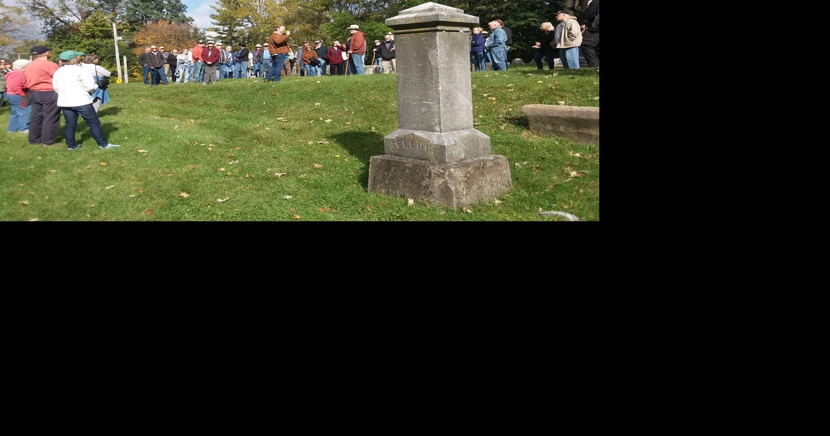 PoCo Muse leading tours of Old City Cemetery