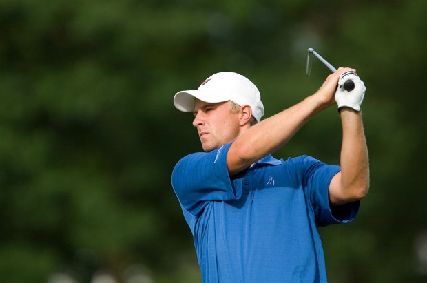 Bell maintains Northern Am lead