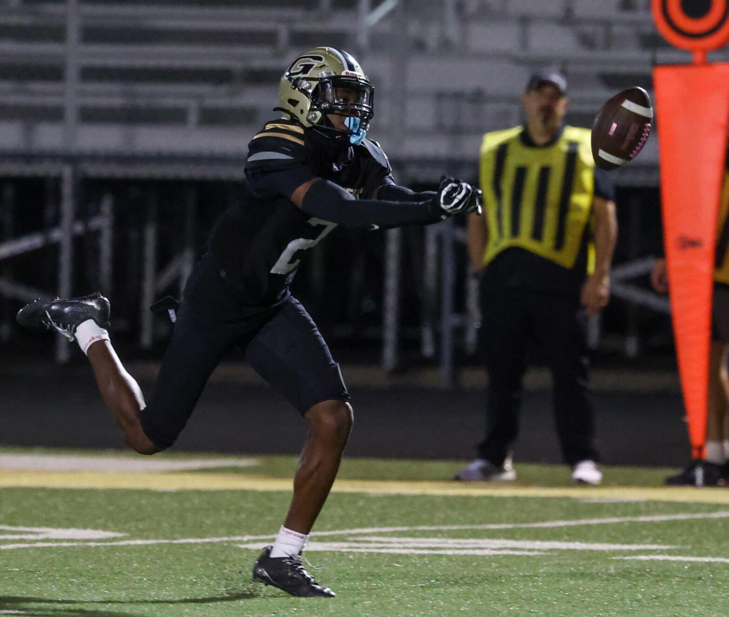 Game-winning kick gives Lowell 1st win vs. Hobart since 2021