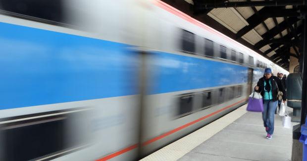 Metra details 2023 construction program