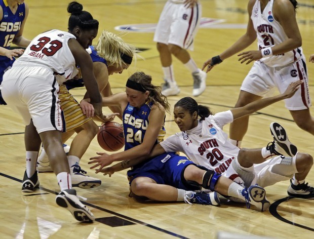 WOMEN'S COLLEGE BASKETBALL ROUNDUP: South Carolina, Hammond's White ...