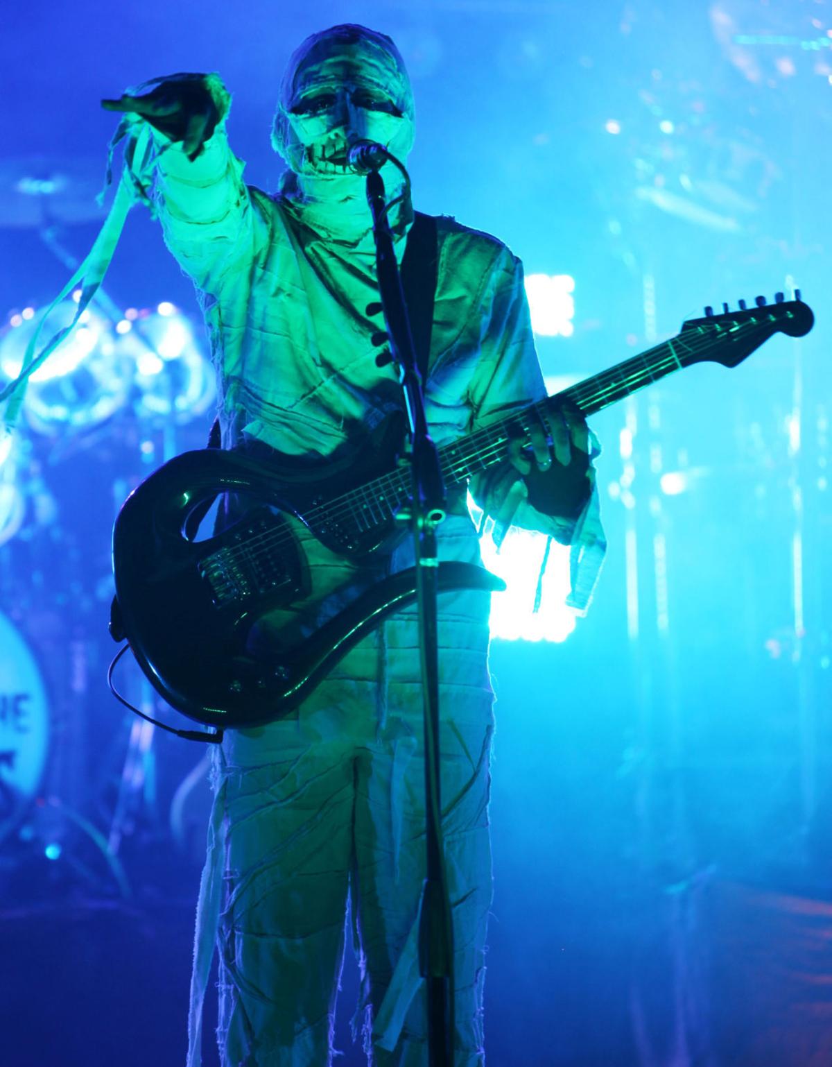 Here Come The Mummies perform at Wicker Park | Lake County News ...