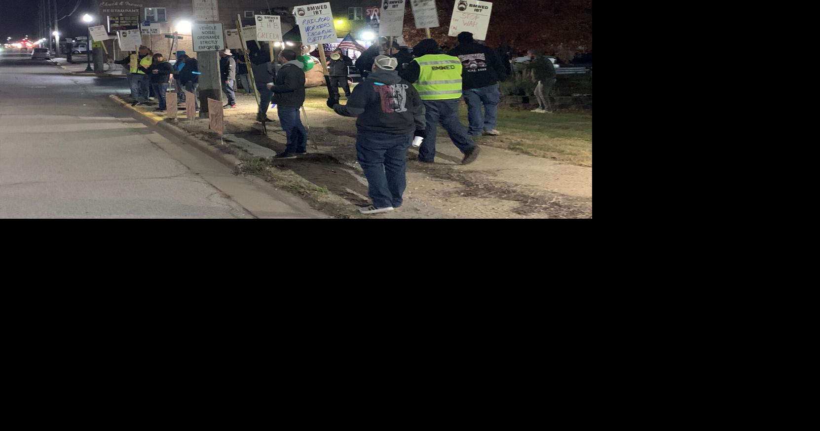Railroad workers picket for paid sick leave in Hammond and Homewood