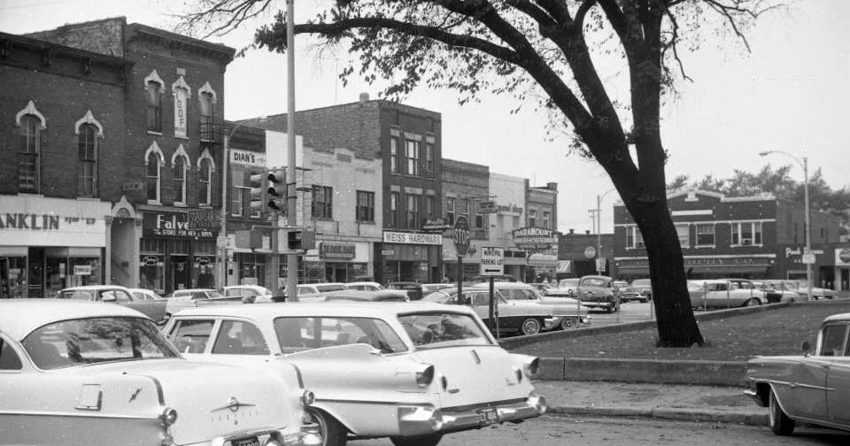 Walking tour around Crown Point square in works