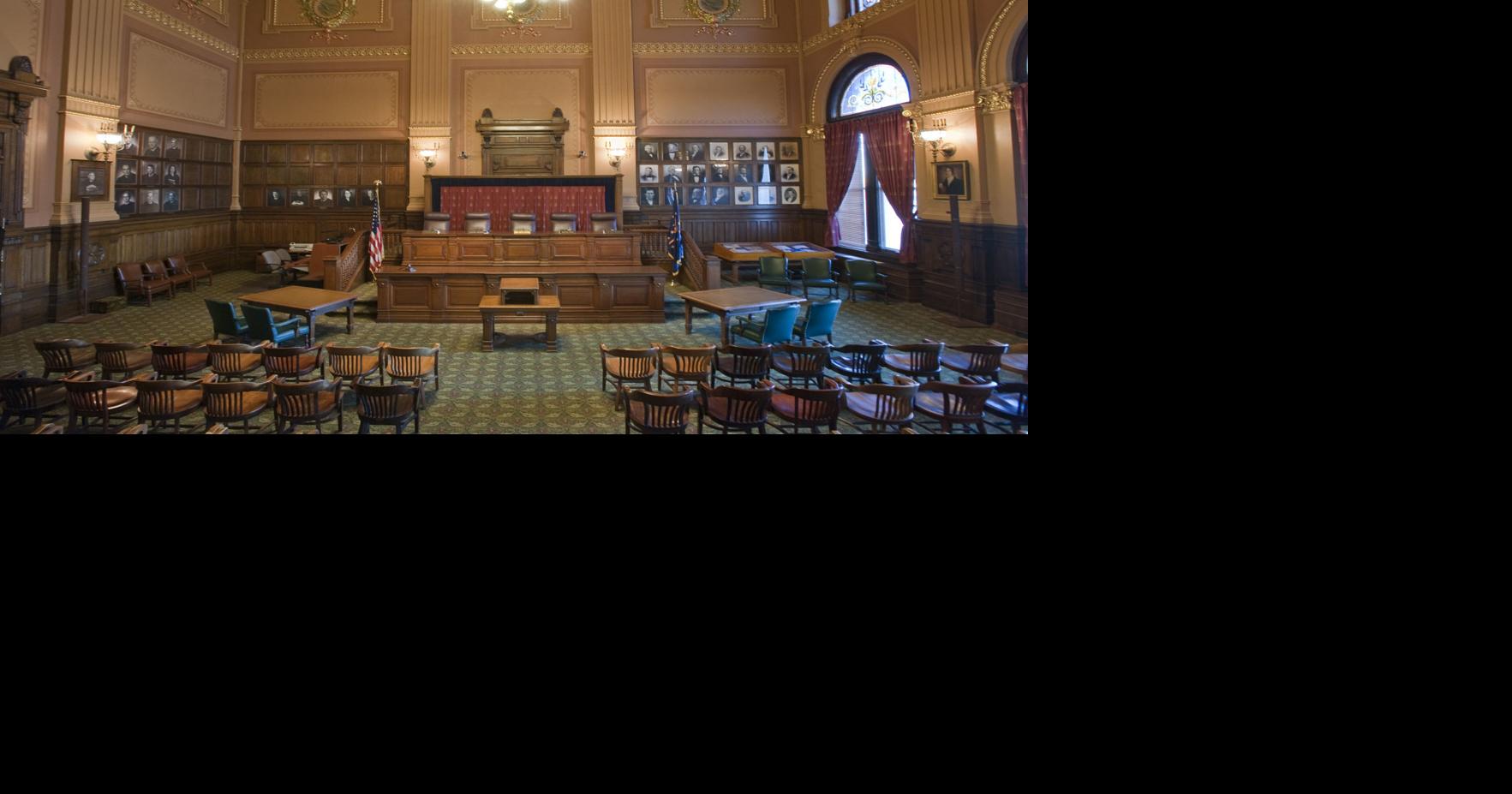 Hoosier lawyers, judges now can apply to fill upcoming Indiana Supreme ...