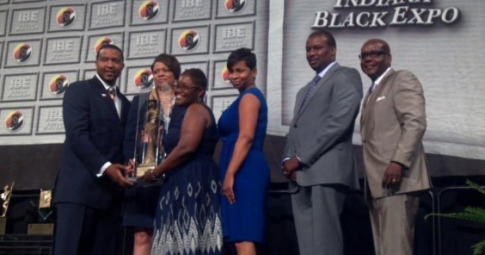 Mosby Award presented to Gary mayor at IBE luncheon