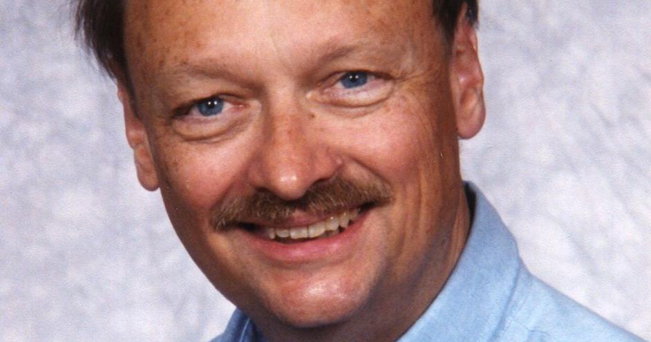 Democrat: Kenneth J. Schoon