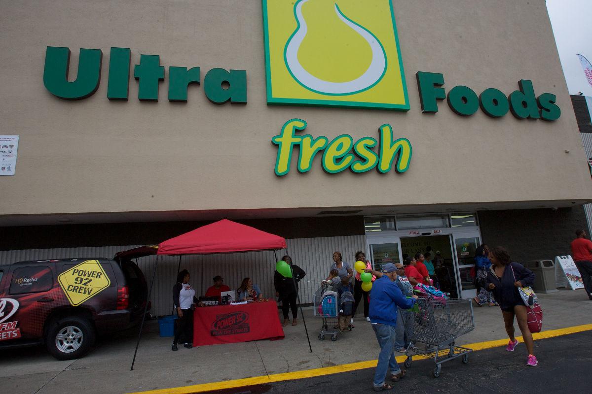 Strack & Van Til continues Ultra renovations