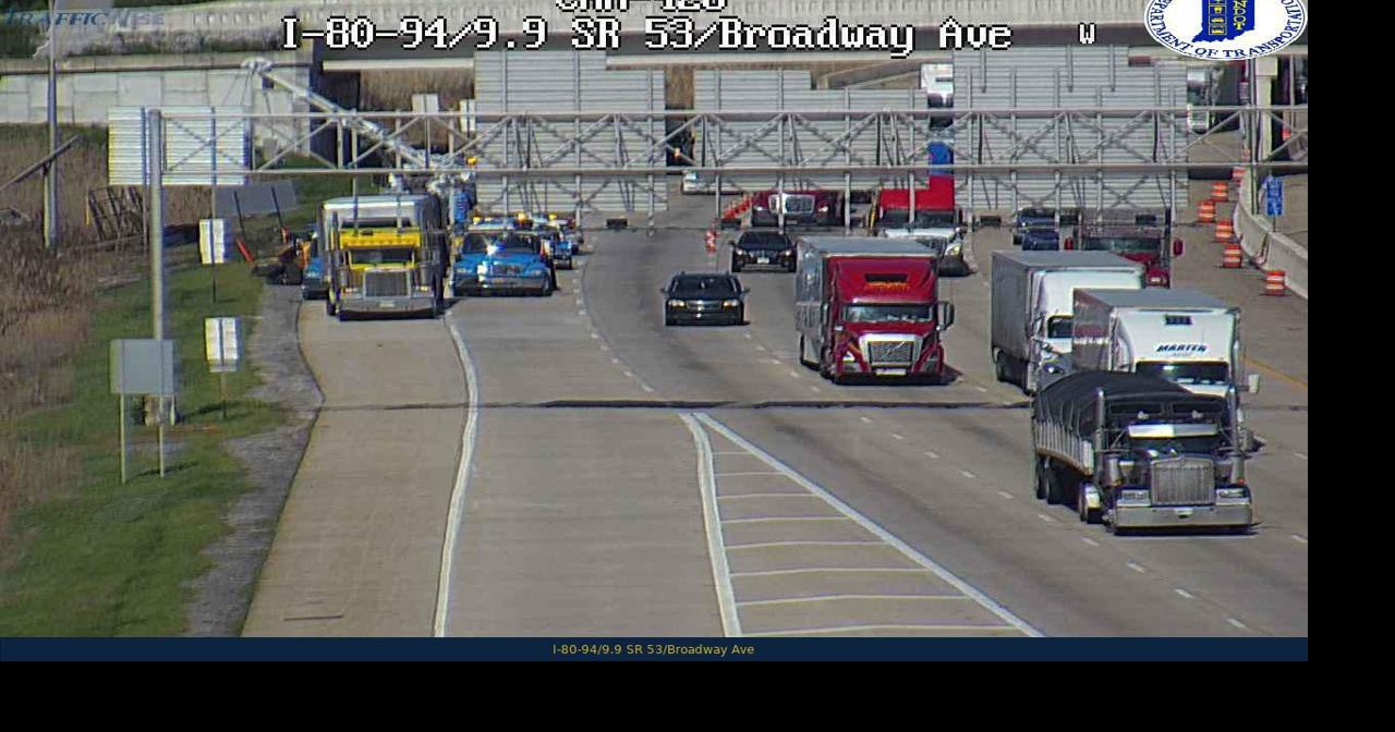 3-semi crash causes lengthy delays on Borman Expressway, police say