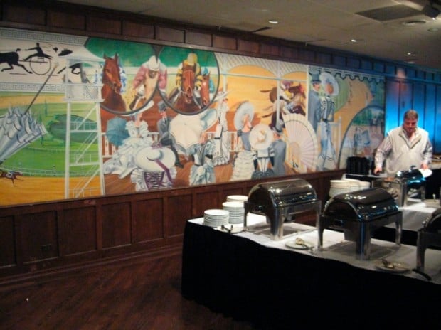 OFFBEAT: Hawthorne Horse Race Track offers elegant/affordable dining ...