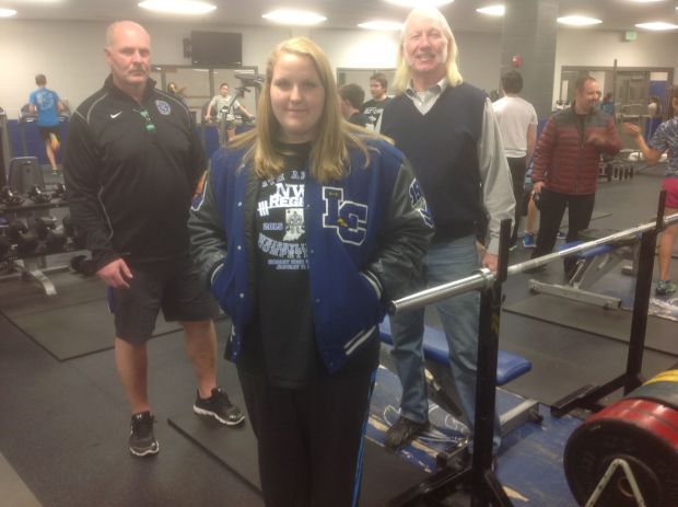 Laura Schoonmaker sets records at NWI Region Weightlifting Competition