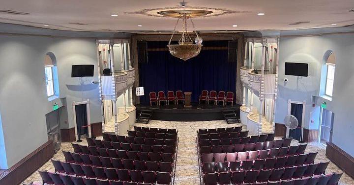 Memorial Opera House to stage Scrooge