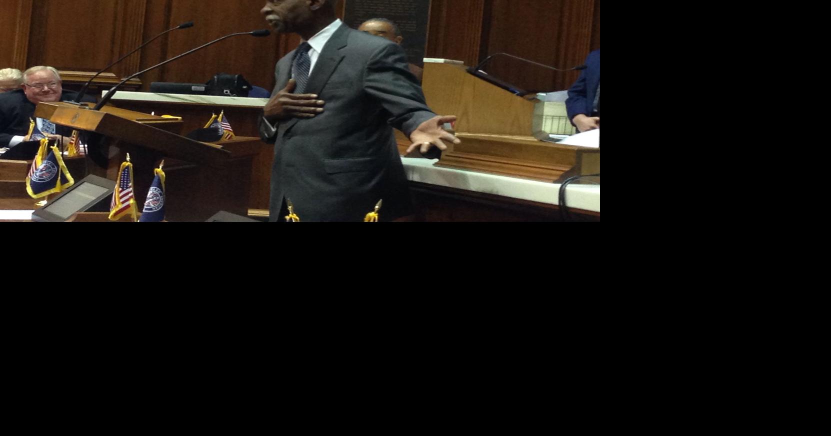 House honors retiring Gary justice