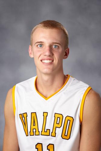Sophomore Clay Yeo leaves Valparaiso
