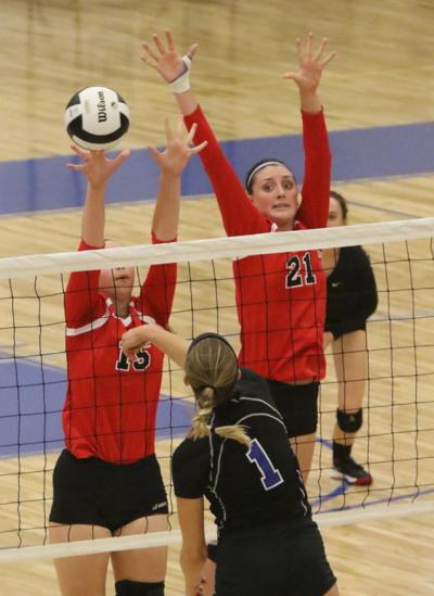 Munster freshman middle hitter Madison Horin attracting attention
