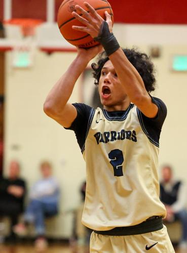 Jaedin Reyna's late 3 wins sectional for Bishop Noll, more
