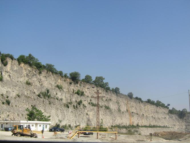 Thornton Quarry, I-80's Grand Canyon, an economic bedrock with another ...